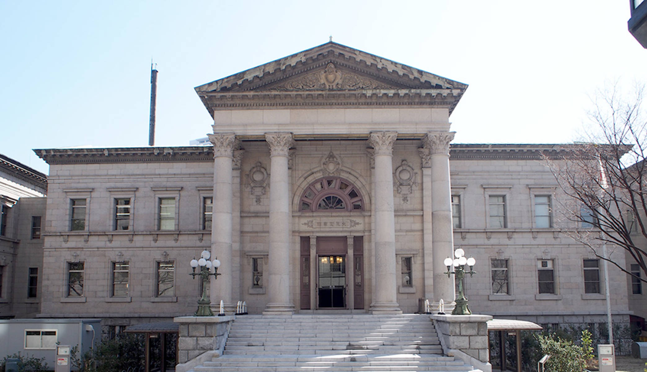 Osaka Prefectural Nakanoshima Library | OSAKA-INFO